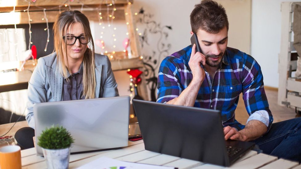 Should you ever work for free? - BBC Worklife