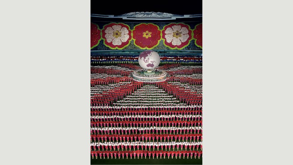 Andreas Gursky: The bigger the better? - BBC Culture