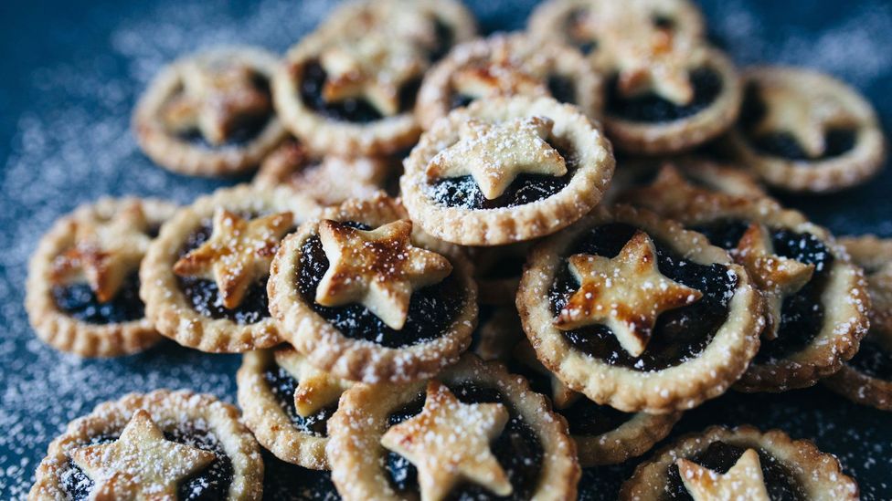 How our bodies react to holiday food excess - BBC Future