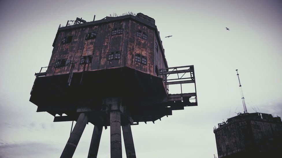 The abandoned ‘alien’ forts off Britain’s coast - BBC Future