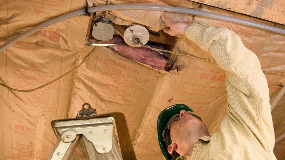 When a dream home becomes a disaster - BBC Worklife