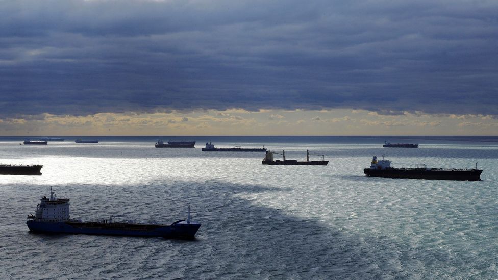 Why it’s not surprising that ship collisions still happen - BBC Future