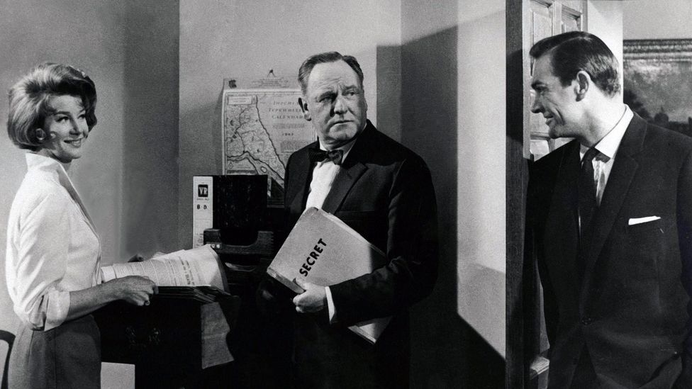 How James Bond stuck to the rules and idolised his boss - BBC Worklife