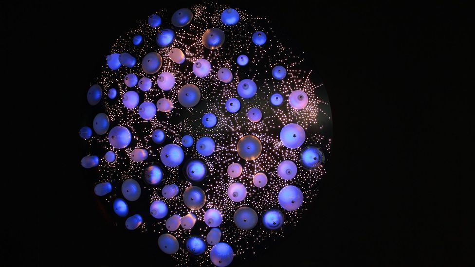 A show-stopping design installation made of light and glass - BBC Culture