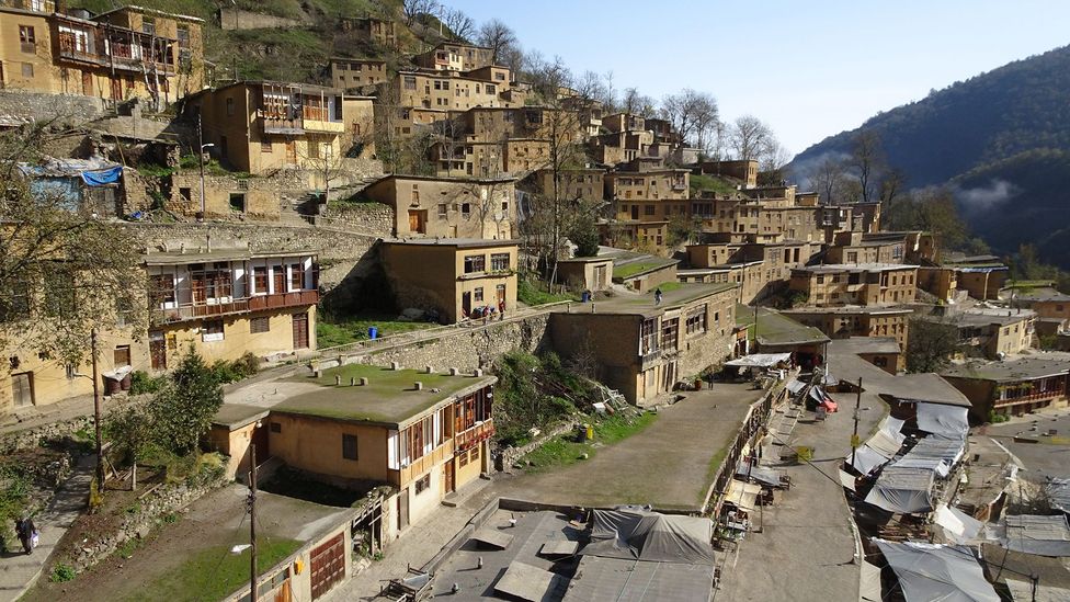 An Iranian village built on rooftops - BBC Travel