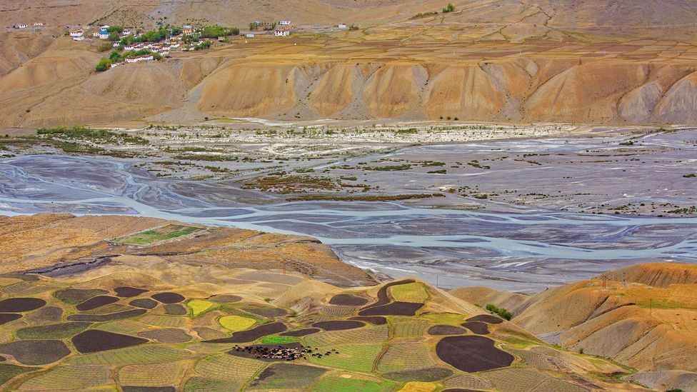 The world’s highest post office - BBC Travel