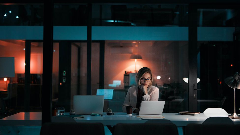 What happens when we work non-stop - BBC Worklife