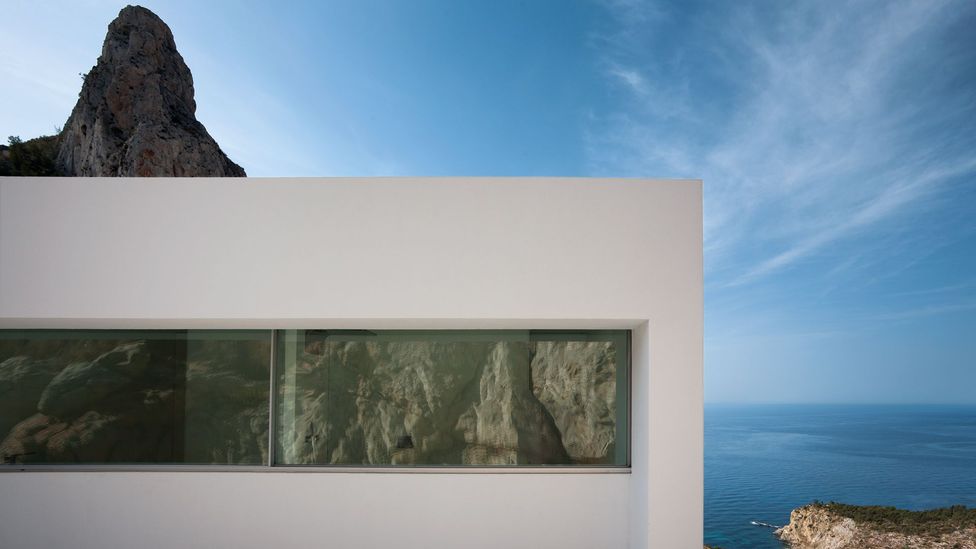 Beautiful white dream homes around the world - BBC Culture