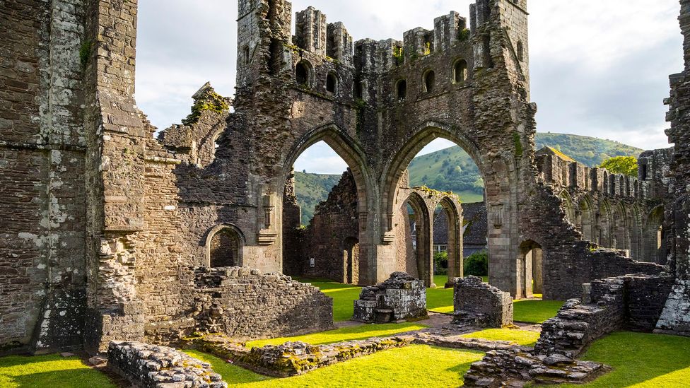 The ancient network that links Britain - BBC Travel