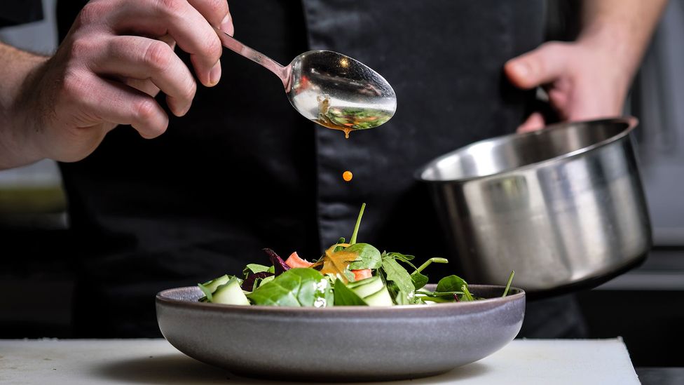 How to dine ‘out’ during Covid-19 - BBC Travel