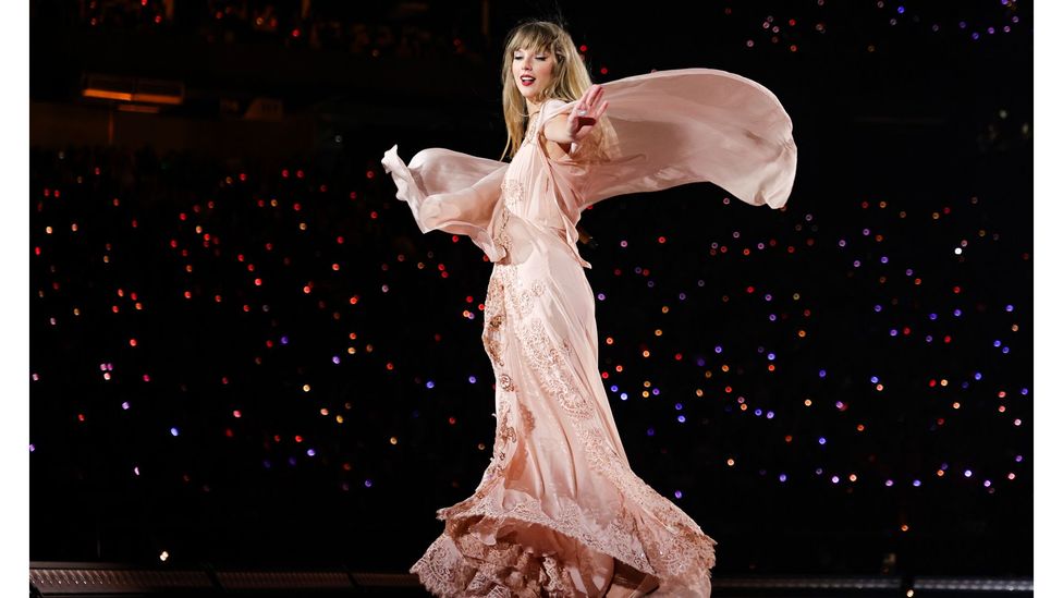Why the boho, rock-goddess aesthetic lives on - BBC Culture