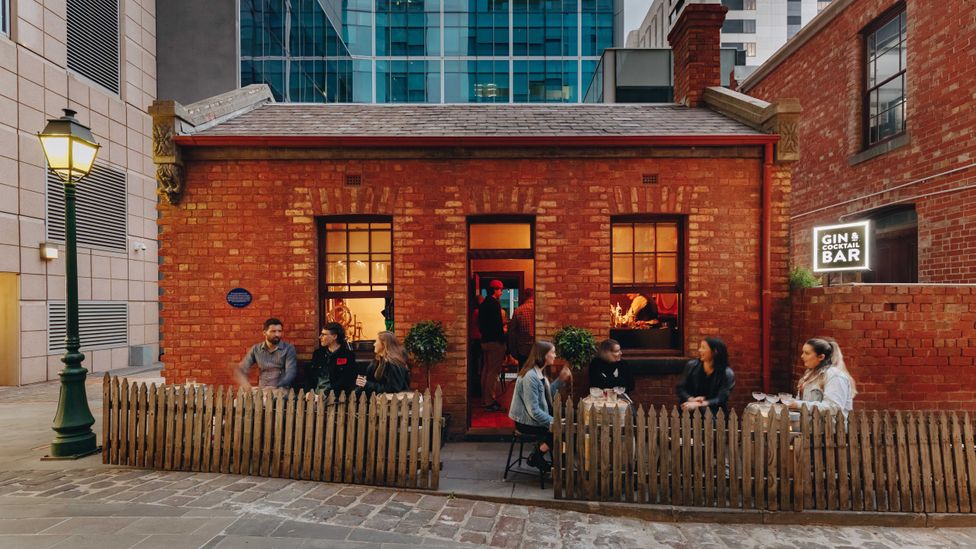 A dive into Melbourne's best laneway bars, with bar expert Michael ...