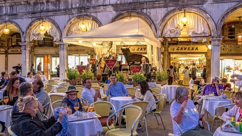 Why Aperol Spritz is the drink of the summer - BBC Travel