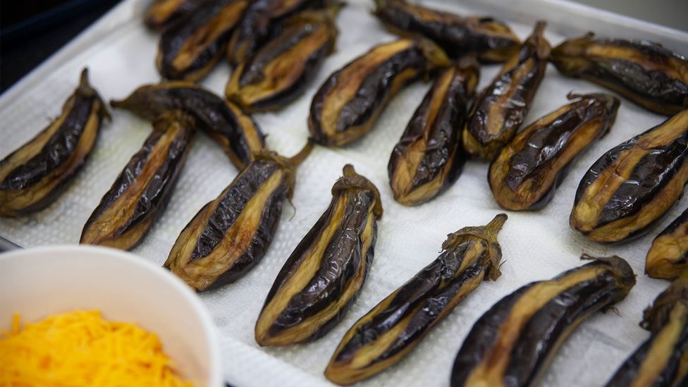 Sheikh el mahshi: Aubergines filled with ground beef - BBC Travel