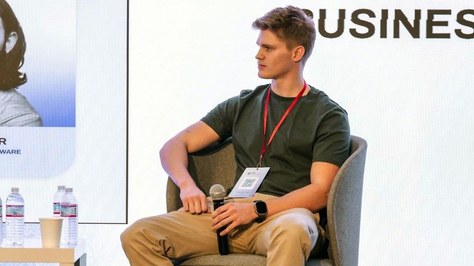 AI-powered digital colleagues are here. Some 'safe' jobs could be vulnerable. - BBC Worklife