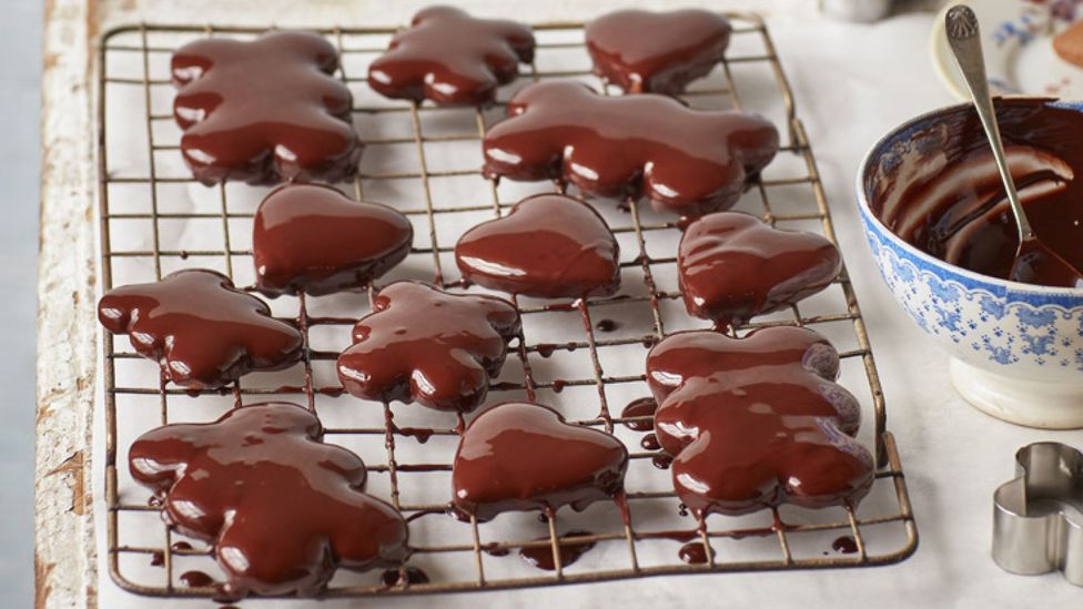 Katarzynki: Poland's famous gingerbread from Torun - BBC Travel