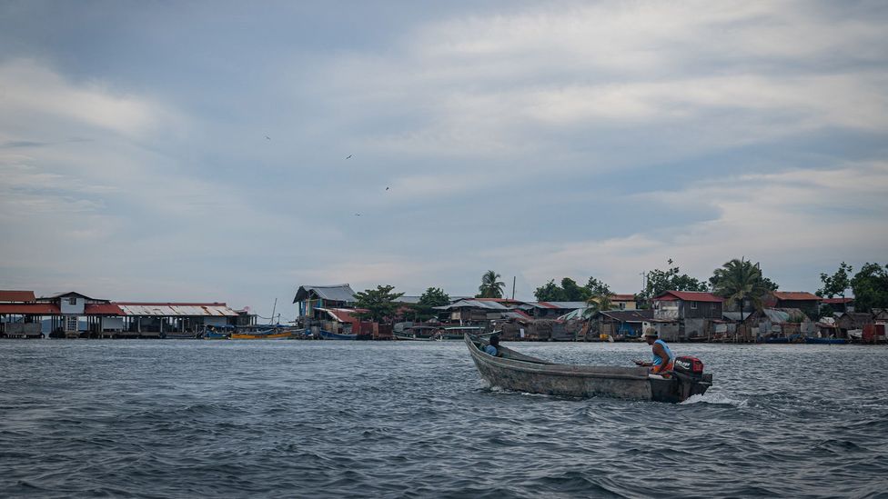 Gardi Sugdub: The Americas' disappearing island - BBC Travel