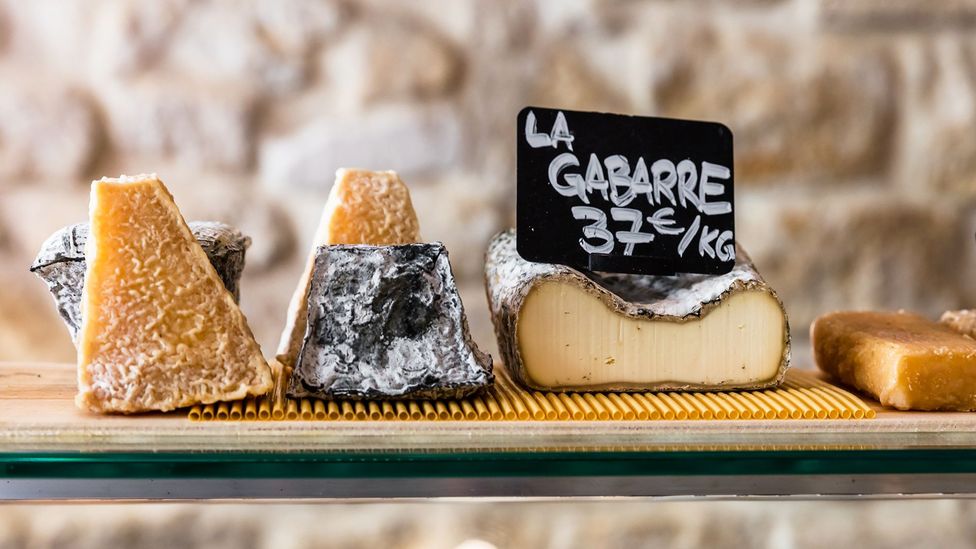 An expert's guide to finding the best cheese in Paris - BBC Travel