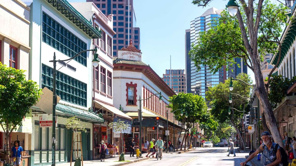 How to experience the real Honolulu, according to a local lei maker ...