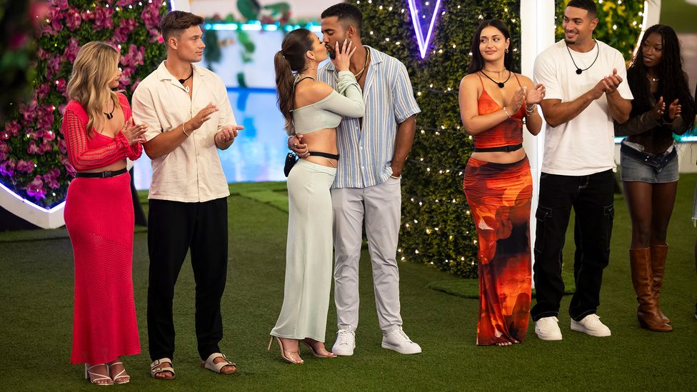 The Boyfriend: How TV shows are finally getting gay dating right - BBC ...