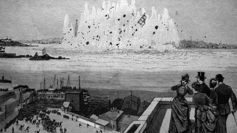 Kayaking the waters that shaped New York City - BBC Travel