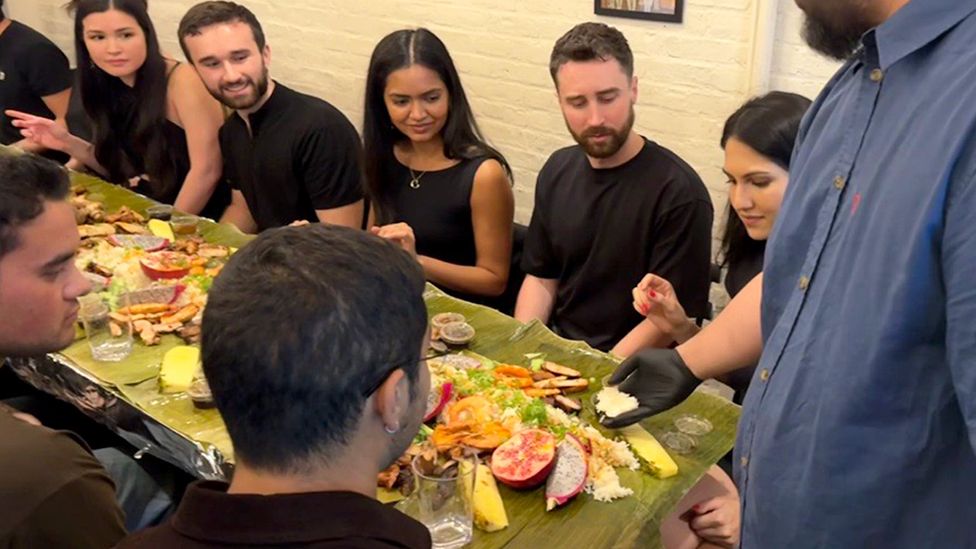Kamayan feasts: The 'hands-only' meals that bring Filipinos together ...