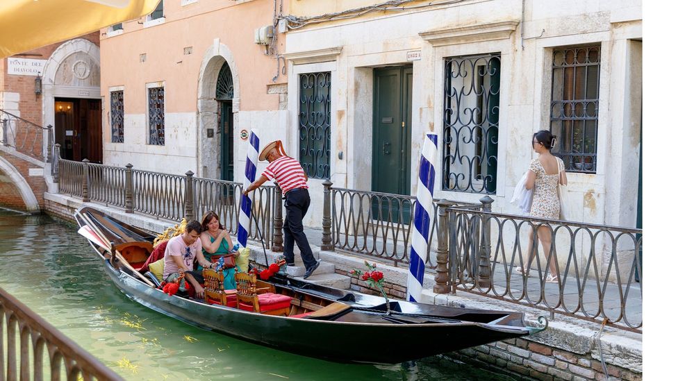 A unique way to see a hidden side of Venice - BBC Travel