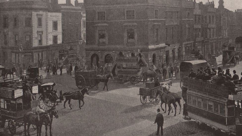 A Thousand Blows: How a historic women-only gang menaced London for ...