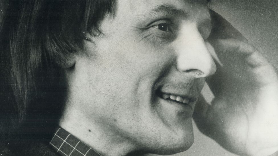Tony Harrison's V: Why a poem outraged 1980s Britain - BBC Culture