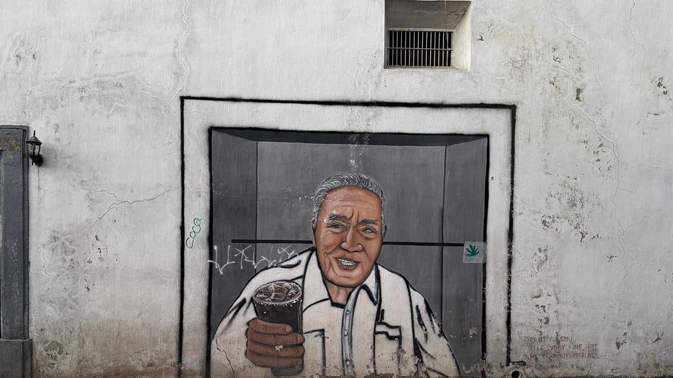 The return of Mexico's famous Tequila Express train - BBC Travel