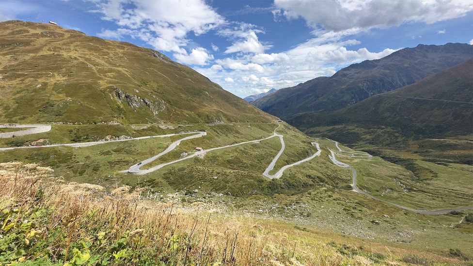 Riding the Rhine: Europe's first certified long-distance cycle path ...