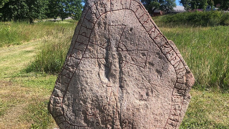 'Do you love me?': The Viking messages unearthed on Sweden's rune ...